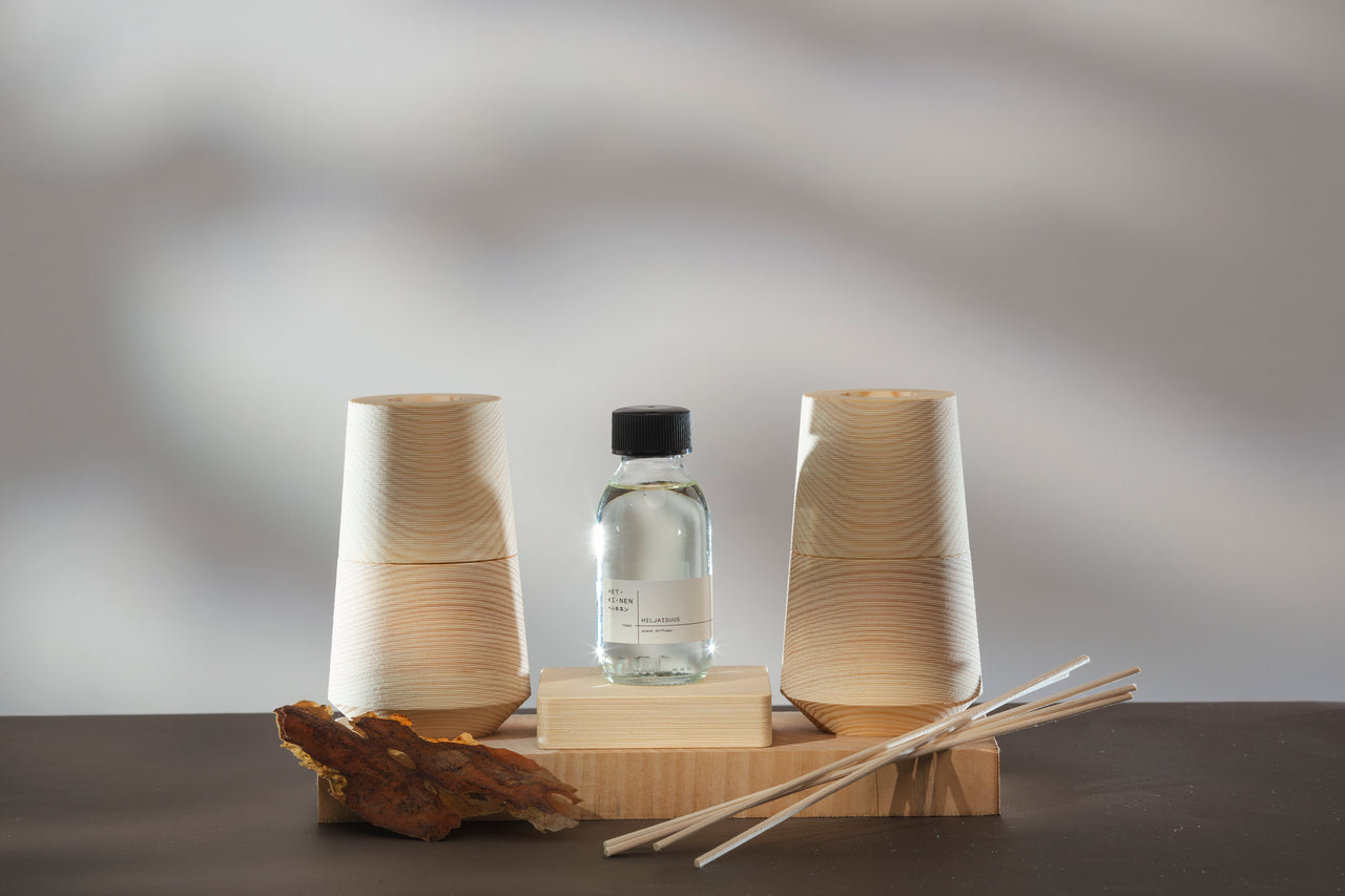 pine diffuser vessel + hiljaisuus fragrance 100ml – Hetkinen